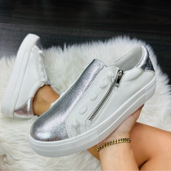Shoes | White Silver Metallic Sneaker | Poshmark